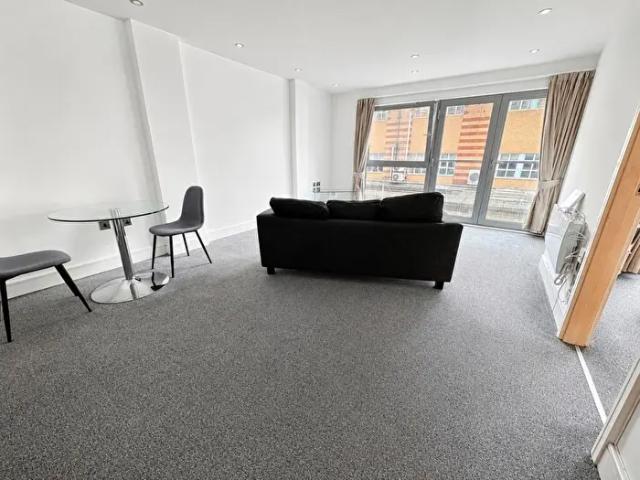 2 Bedroom Flat To Rent In North West, Talbot Street, Nottingham, NG1