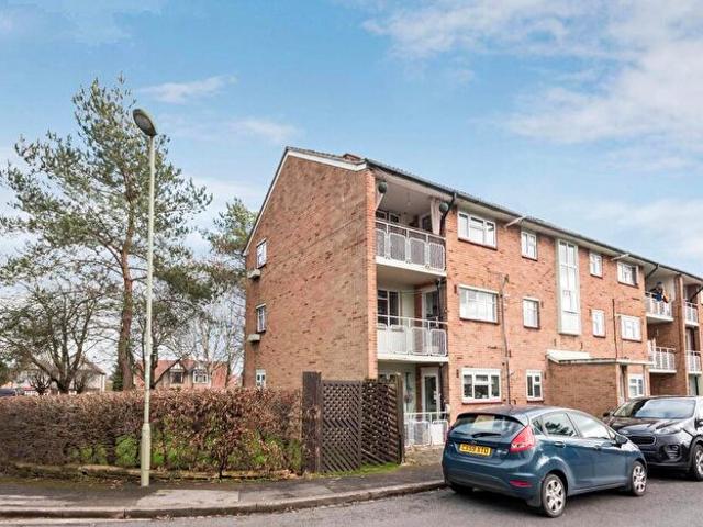2 Bedroom Flat To Rent In Oxford Road, Littlemore, Oxford, OX4