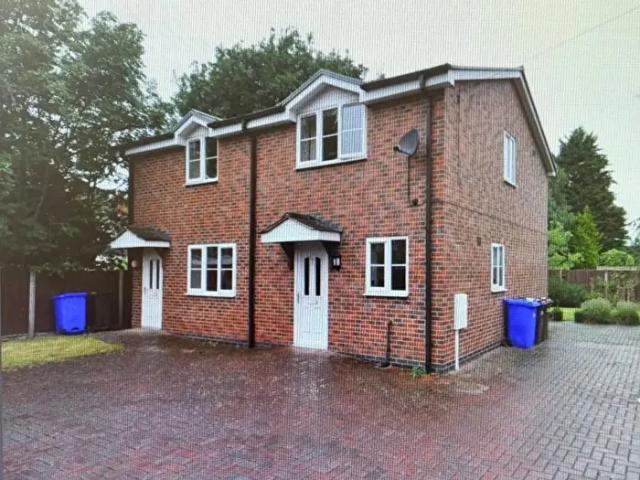 2 Bedroom Flat To Rent In Oxford Street, Burton On Trent, Staffordshire, DE14