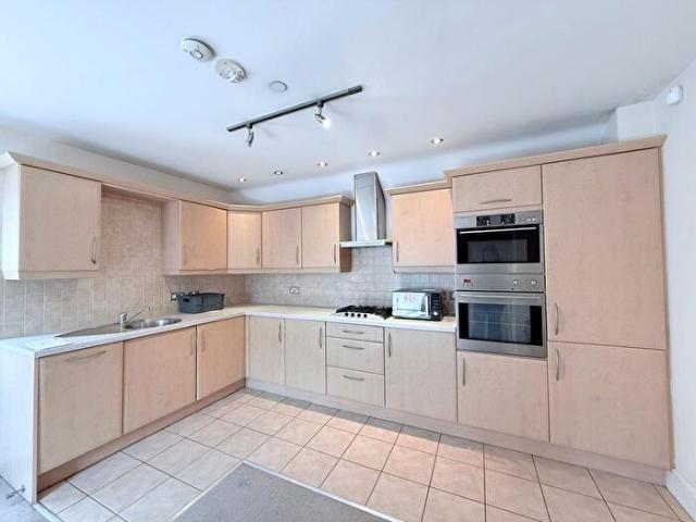2 Bedroom Flat To Rent In Oxford Street, Nottingham, NG1