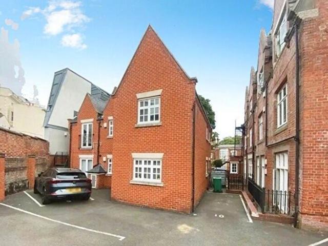 2 Bedroom Flat To Rent In Oxford Street, Nottingham, Nottinghamshire, NG1