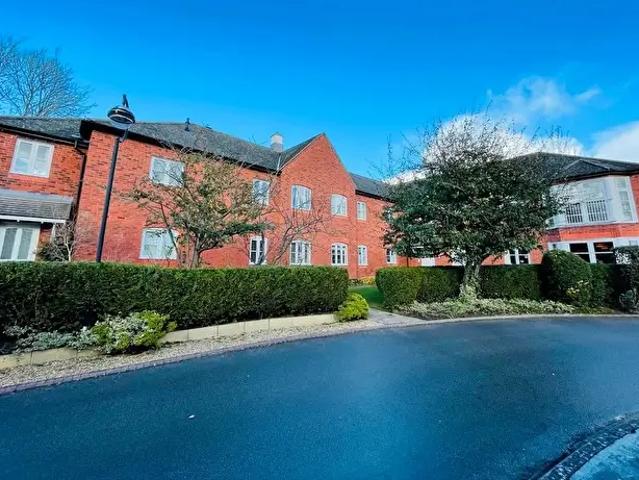 2 Bedroom Flat To Rent In Oak House, Leamington Spa, CV32
