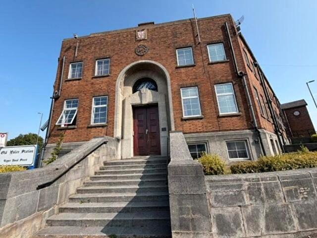 2 Bedroom Flat To Rent In Old Police Station, LE10