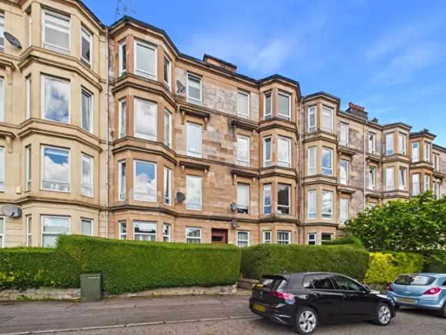 2 Bedroom Flat To Rent In Onslow Drive, G31