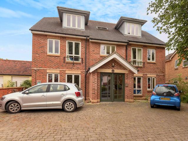 2 Bedroom Flat To Rent In Osler Road, Headington, Oxford, OX3