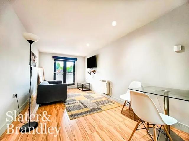 2 Bedroom Flat To Rent In A Old Brickyard, Nottingham, NG3