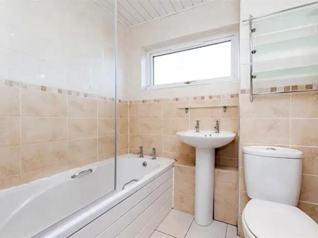 2 Bedroom Flat To Rent In Afton View, Kirkintilloch, G66