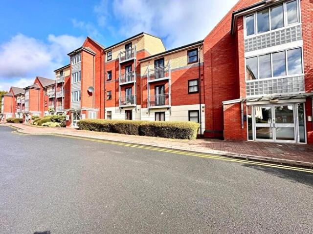 2 Bedroom Flat To Rent In Albert Road, Tamworth, B79