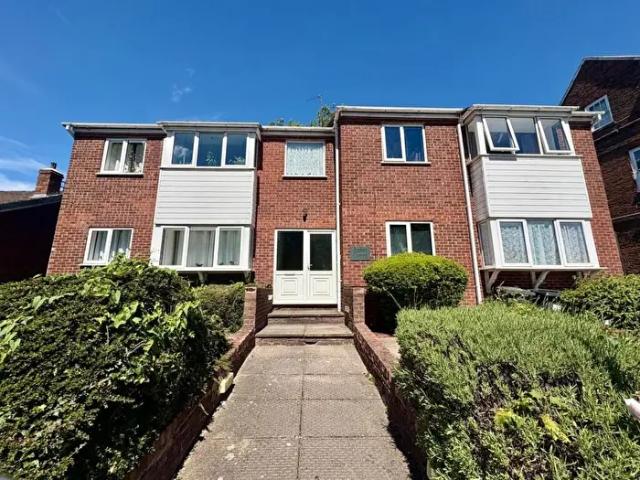 2 Bedroom Flat To Rent In Amington Road, Tamworth, B77