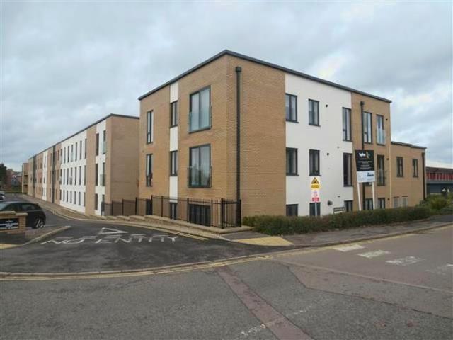 2 Bedroom Flat To Rent In Angus Court, Thame, OX9