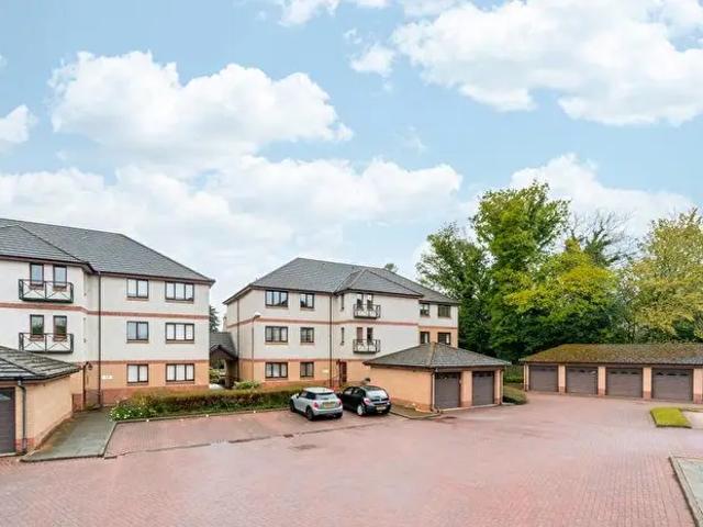 2 Bedroom Flat To Rent In Annfield Gardens, Stirling Town, Stirling, FK8