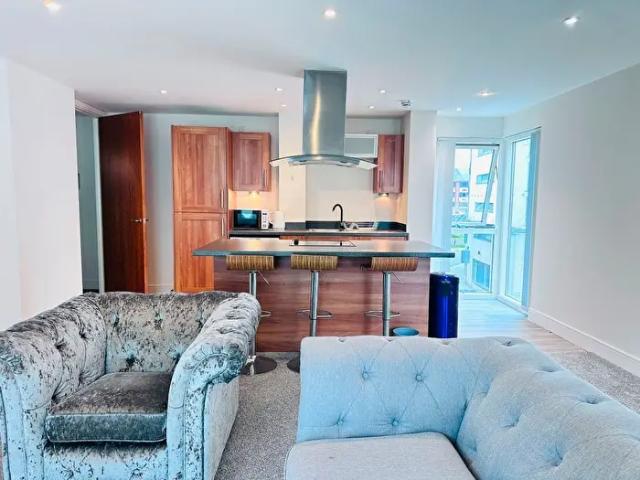 2 Bedroom Flat To Rent In Apartment, Meridian Bay, Trawler Road, Maritime Quarter, Swansea, SA1