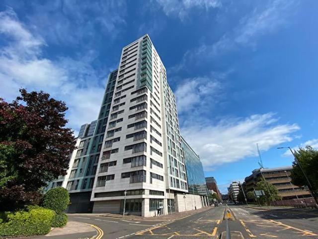 2 Bedroom Flat To Rent In Argyle Street, Glasgow, G2