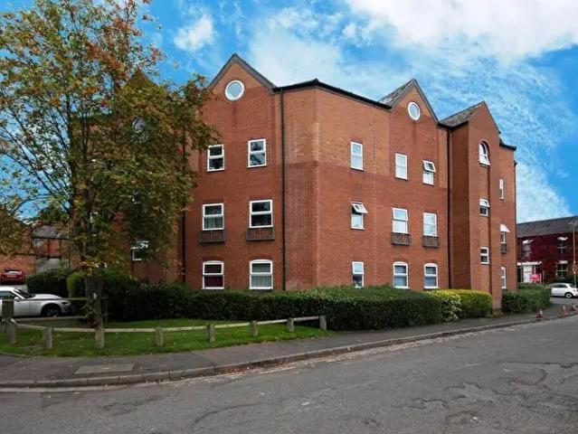 2 Bedroom Flat To Rent In Ashby Court, Banbury, OX16