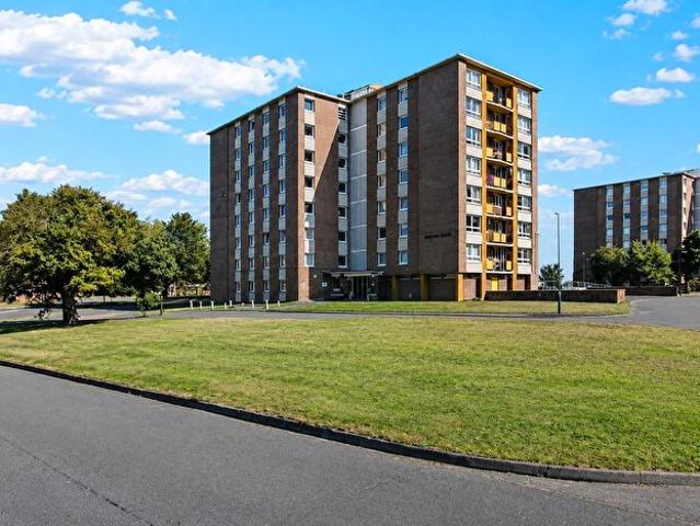 2 Bedroom Flat To Rent In Ashton Court, Leamington Spa, CV32