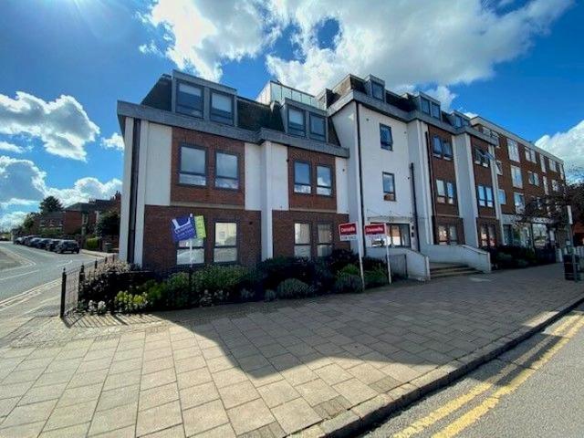 2 Bedroom Flat To Rent In Buckingham Street, Aylesbury, HP20