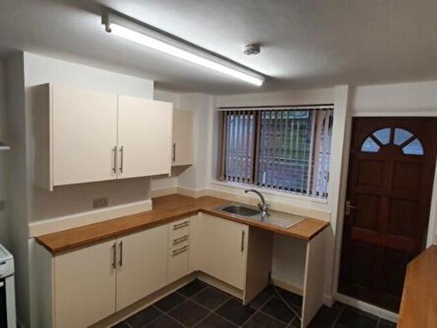 2 Bedroom Flat To Rent In Balmoral Close, Wyken, Coventry, CV2