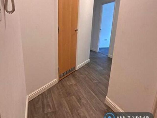 2 Bedroom Flat To Rent In Barnshaw House, Aylesbury, HP21