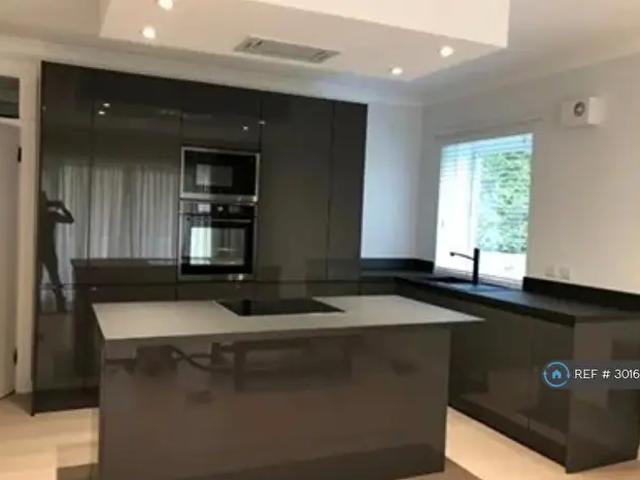 2 Bedroom Flat To Rent In Bearsden, Glasgow, G61
