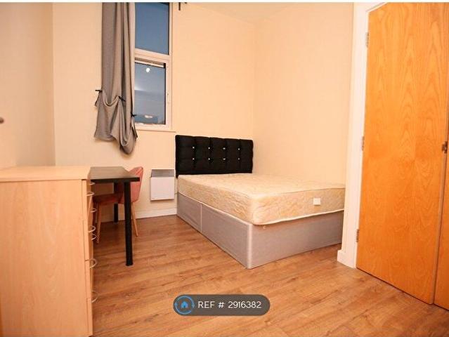 2 Bedroom Flat To Rent In Beauchamp House, Coventry, CV1