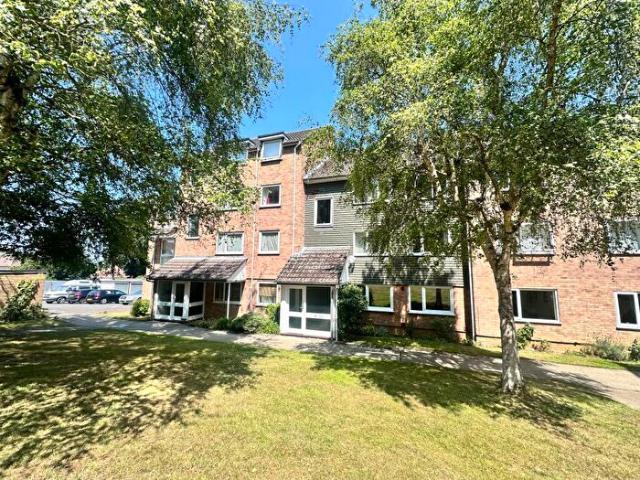 2 Bedroom Flat To Rent In Beauchamp Place, Oxford, OX4