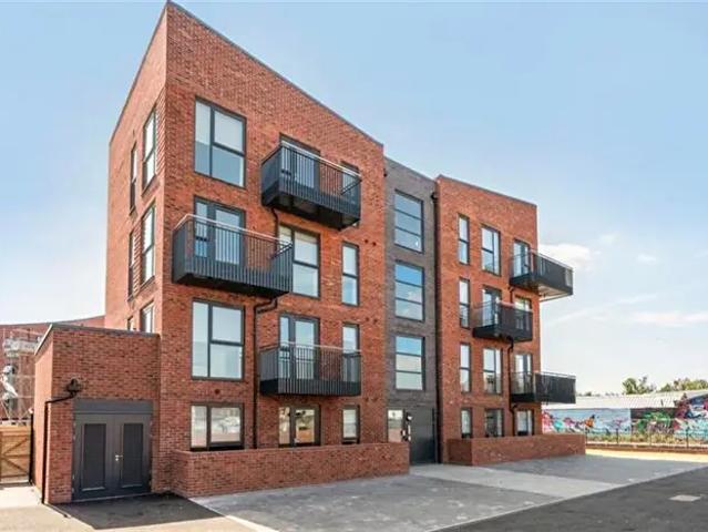 2 Bedroom Flat To Rent In Bedroom Property In Pillings Court, Leicester, LE3