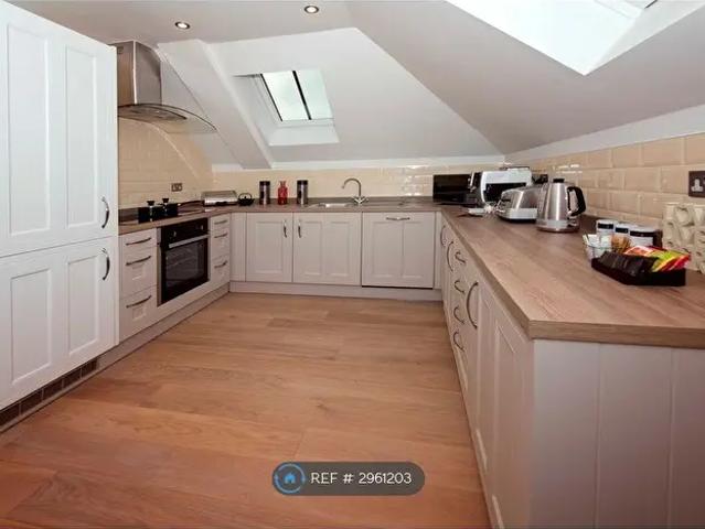 2 Bedroom Flat To Rent In Beechwood House, Headington, Oxford, OX3