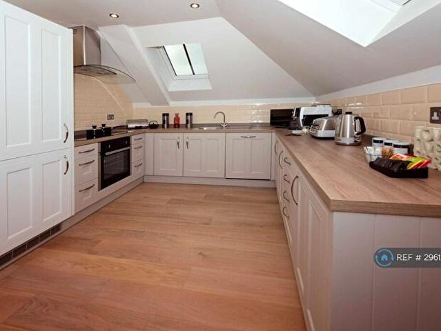 2 Bedroom Flat To Rent In Beechwood House, Headington, Oxford, OX3