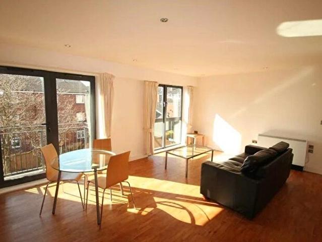 2 Bedroom Flat To Rent In Bluecoat House, North Sherwood Street, Nottingham, NG1