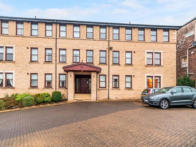 2 Bedroom Flat To Rent In Boe Court, Dunblane, Stirling, FK15