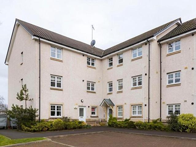 2 Bedroom Flat To Rent In Bothlin Court, Lenzie, Glasgow, G66