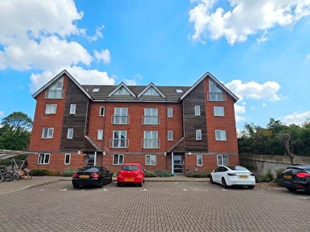 2 Bedroom Flat To Rent In Boughton Road, Rugby, CV21