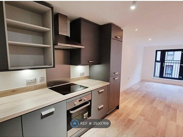 2 Bedroom Flat To Rent In Bradford Street, Birmingham, B12