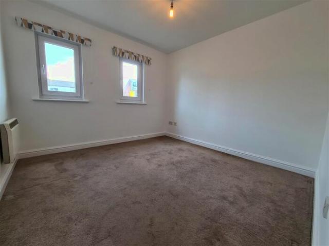 2 Bedroom Flat To Rent In Bridge Street, Thrapston, NN14