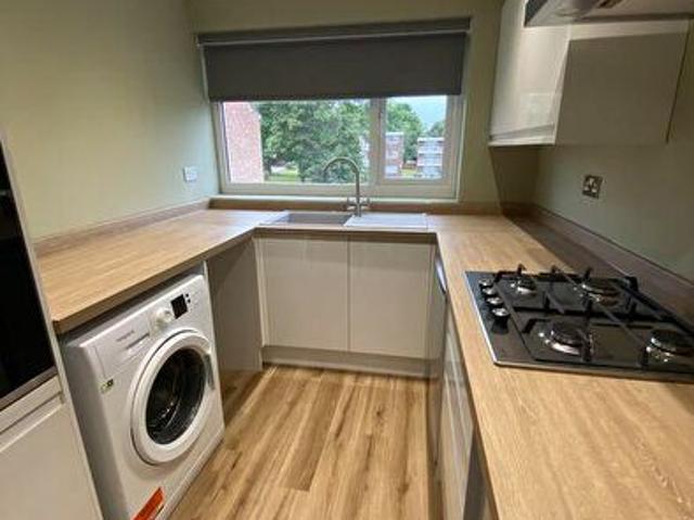 2 Bedroom Flat To Rent In Camden Close, Castle Bromwich, Birmingham, West Midlands, B36