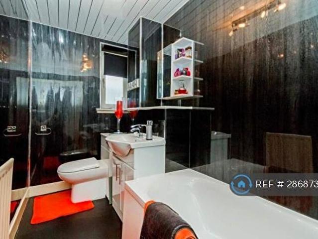 2 Bedroom Flat To Rent In Castlemilk, Glasgow, G45