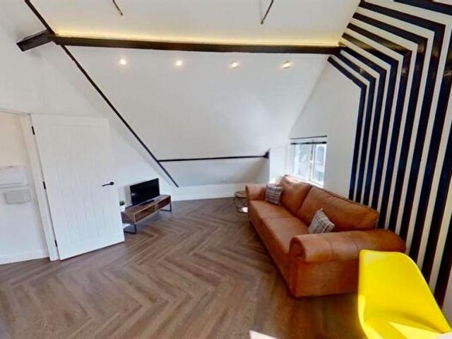 2 Bedroom Flat To Rent In Carlton Road, Nottingham, NG3