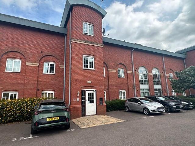 2 Bedroom Flat To Rent In Caxton Court, Burton Upon Trent, DE14