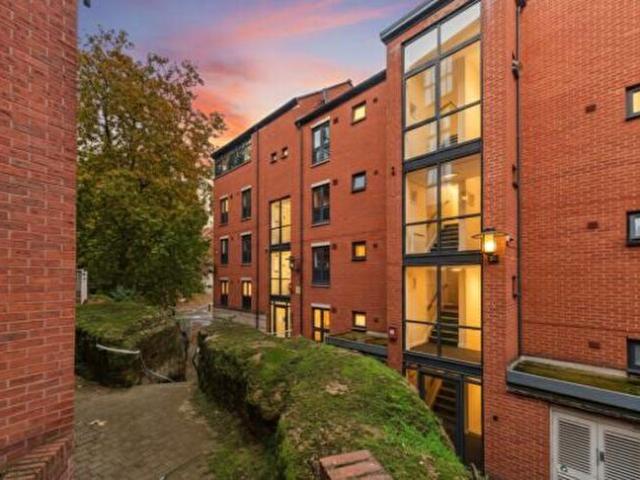2 Bedroom Flat To Rent In Chardlace Walk, Lace Market, NG1
