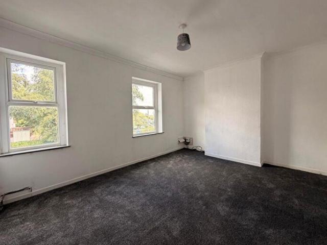 2 Bedroom Flat To Rent In Chester Road North, Sutton Coldfield, B73