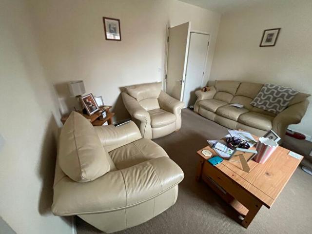 2 Bedroom Flat To Rent In Church Road, Glenfield, LE3