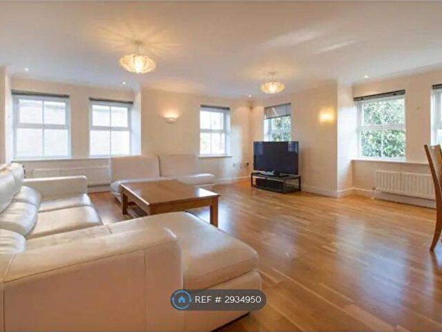 2 Bedroom Flat To Rent In Clarendon Court, Oxford, OX2