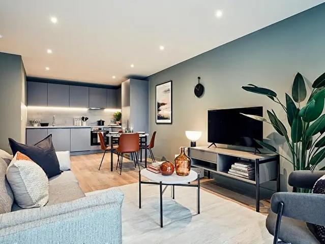 2 Bedroom Flat To Rent In Clyde Place, Glasgow, G5
