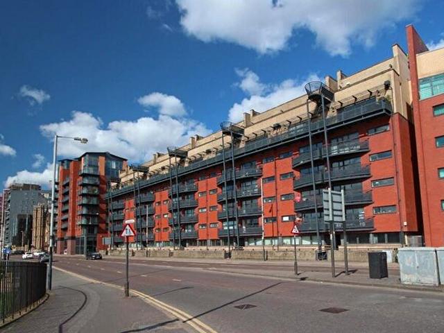 2 Bedroom Flat To Rent In Clyde Street, City Centre, G1