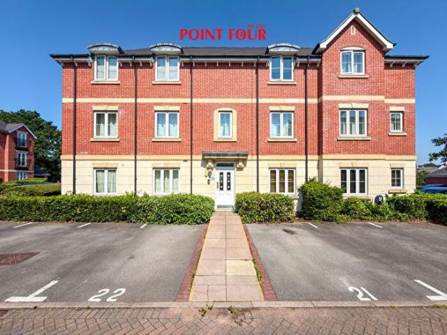 2 Bedroom Flat To Rent In Collingtree Court, Solihull, B92
