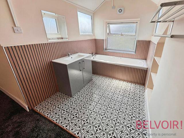 2 Bedroom Flat To Rent In Commercial Road, Bulwell, Nottingham, NG6