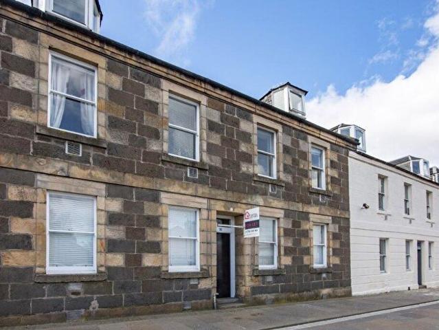 2 Bedroom Flat To Rent In Cowane Street, Stirling Town, Stirling, FK8