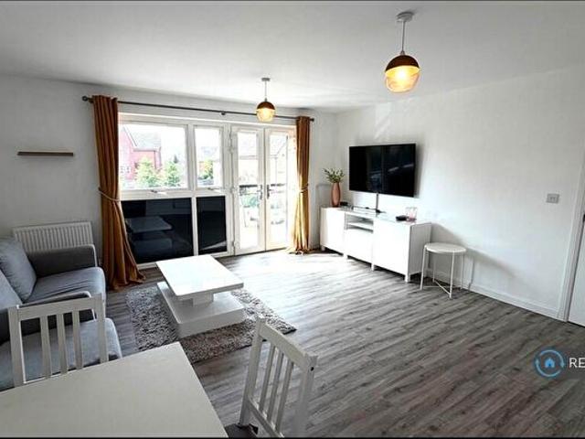 2 Bedroom Flat To Rent In Countess Way, Milton Keynes, MK10