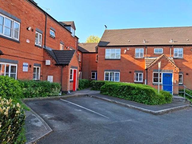 2 Bedroom Flat To Rent In Danvers Road, Leicester, LE3