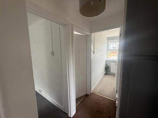 2 Bedroom Flat To Rent In Dark Lane, Bedworth, CV12